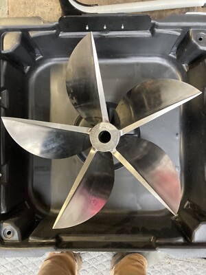 Mercury Racing Cleaver Prop 26 Spline | 16.50x40 18R LH | eBay