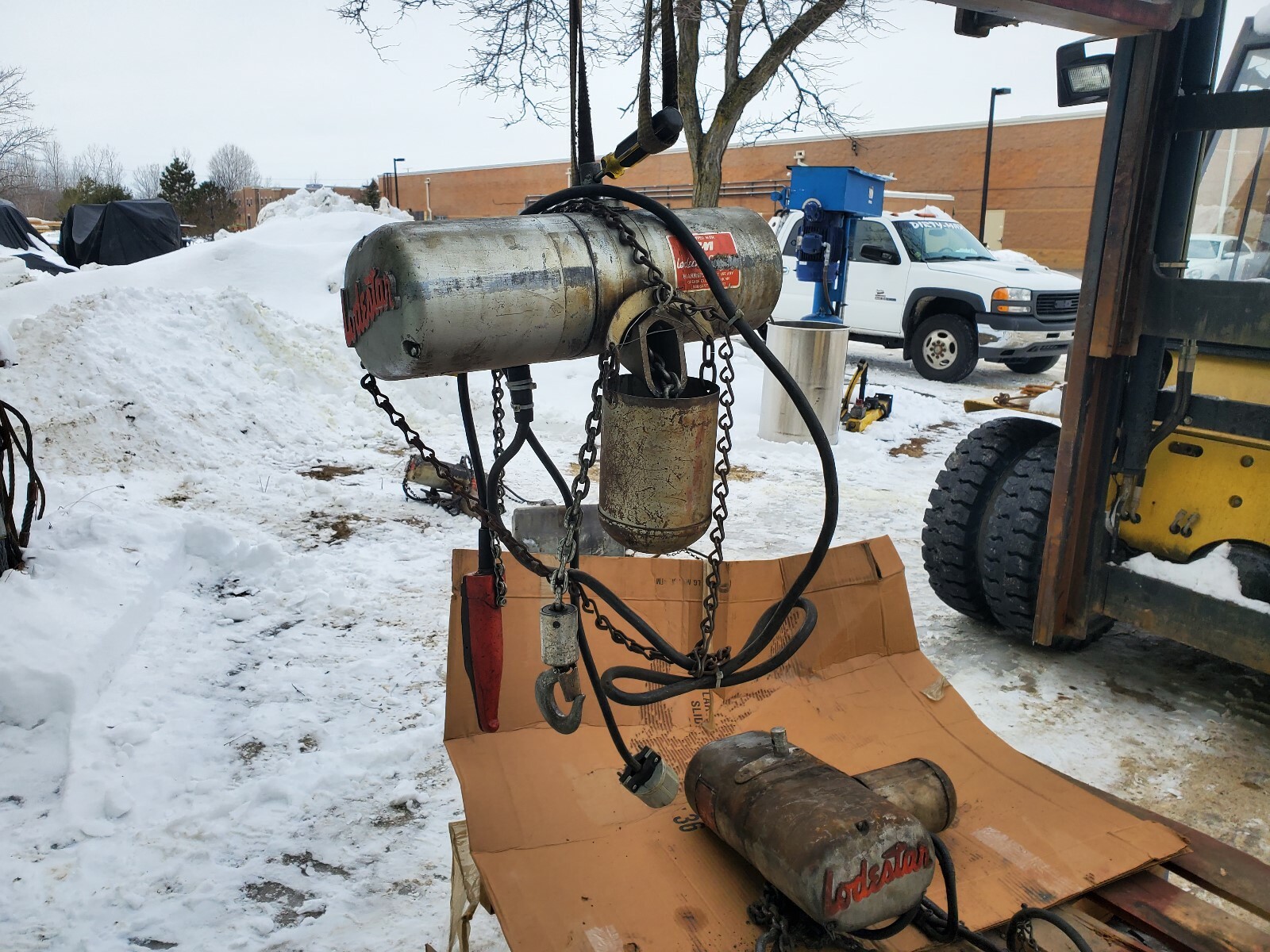 CM Lodestar Model F 1/2 Ton Electric Chain Hoist 10' Lift 16FPM 575 ...