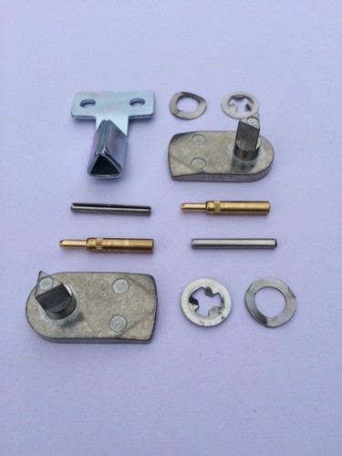 GAS / ELECTRIC METER BOX REPAIR KIT - 2x Metal Latch, 2x Hinges, Metal ...