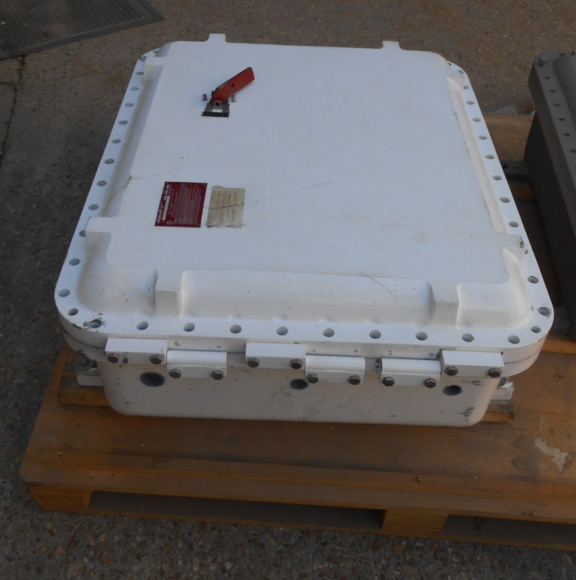 NEW ADALET XCE-243008-N4X EXPLOSION PROOF CONTROL ENCLOSURE | eBay