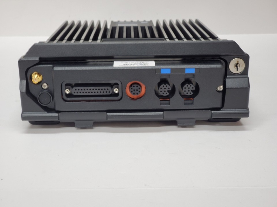 MOTOROLA APX APX7500 700/800 VHF DUAL BAND DIGITAL RADIO P25 TDMA 100 ...