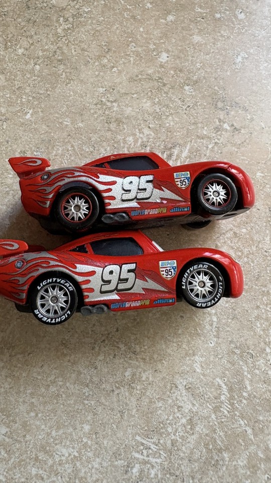 Disney Pixar Cars 2 Lot Piston Cup McQueen Different Wheels Silver ...