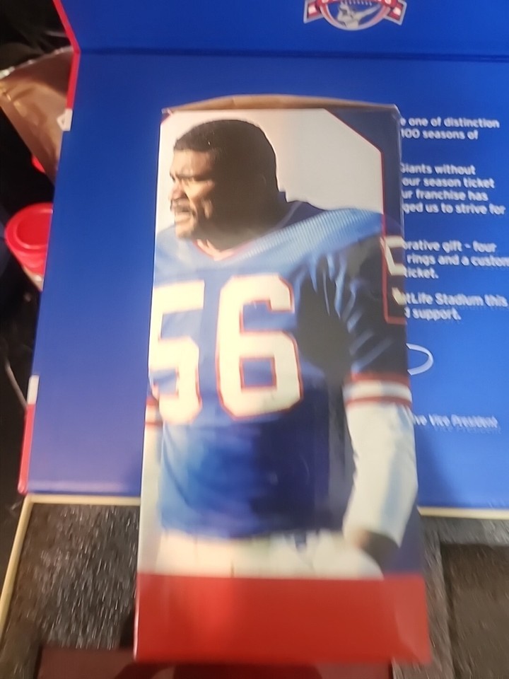 New York Giants. Replica Super Bowl Rings and Lawrence Taylor Figure | eBay