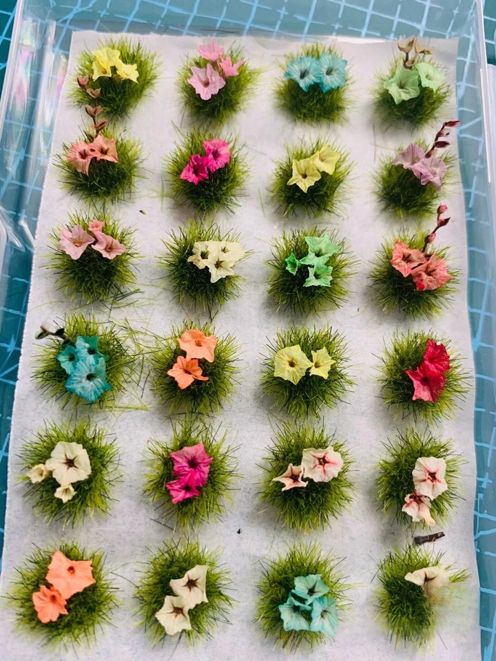 HO/OO Scale Multicolor Flower Clusters Miniatures Plants Garden Scenery ...