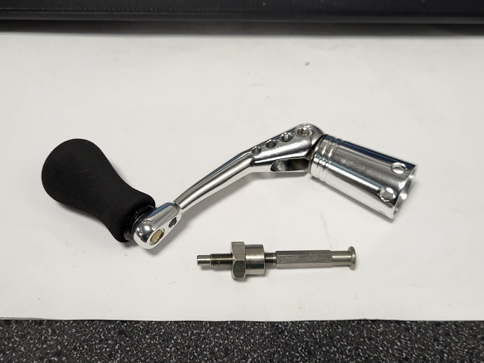 1 Okuma Part# 25005135 Handle Assembly COMPLETE w/Pivot + Nut Fits CJ ...