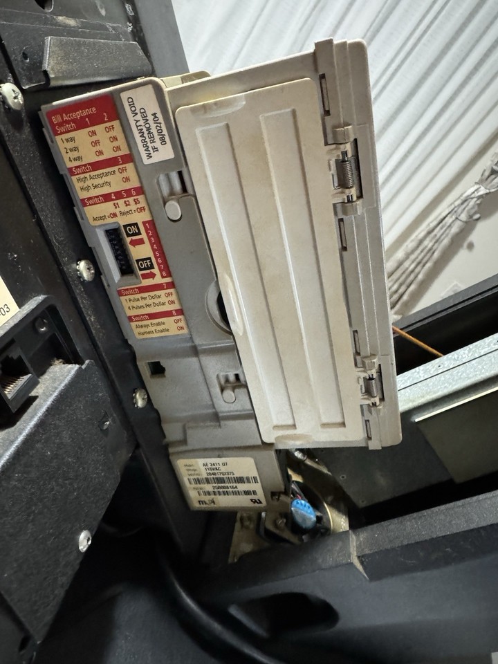 Merit Megatouch Force EVO 2005.5 Arcade Game W/ BILL & COIN ACCEPTOR ...