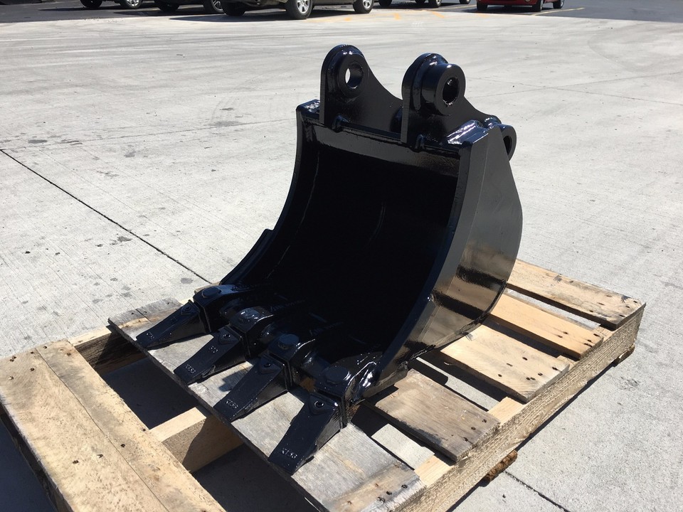 New 16" Heavy Duty Excavator Bucket for a Yanmar VIO35 | eBay