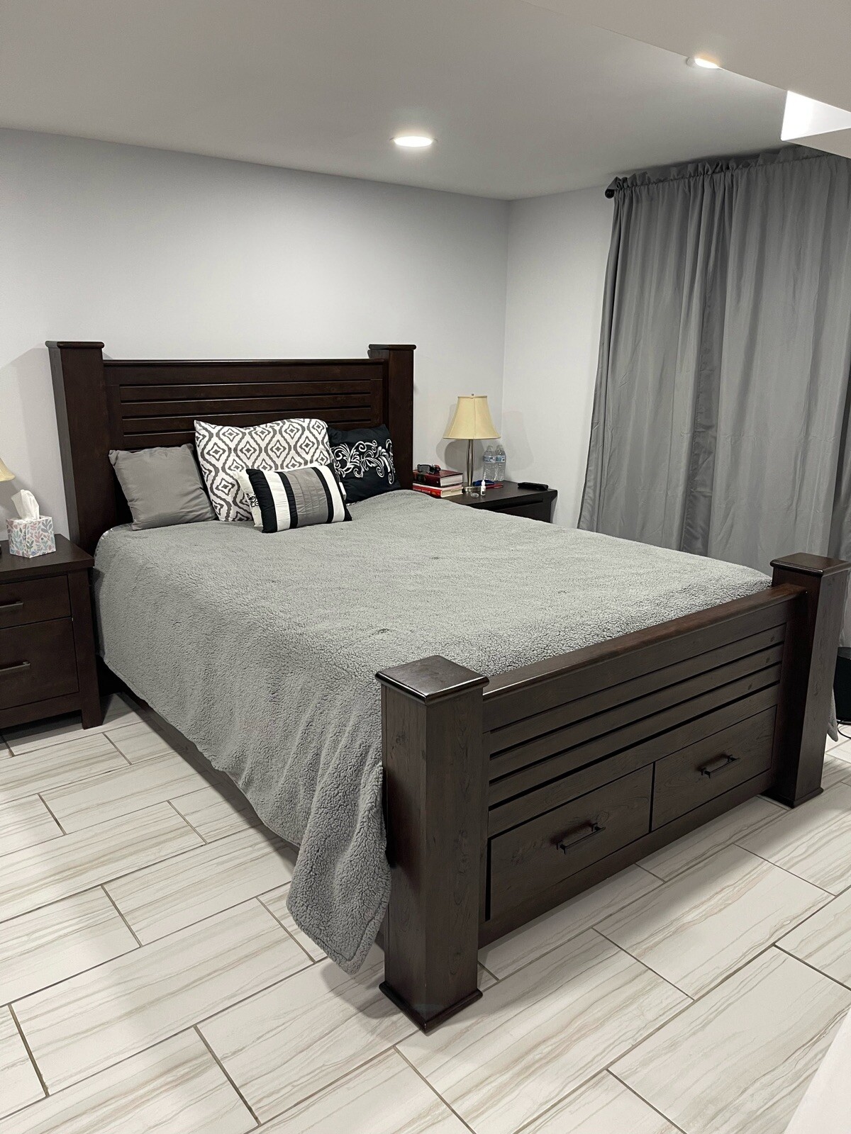 Ashley Furniture APK-B697-QSB Porter Queen Sleigh Storage Bed - Brown ...