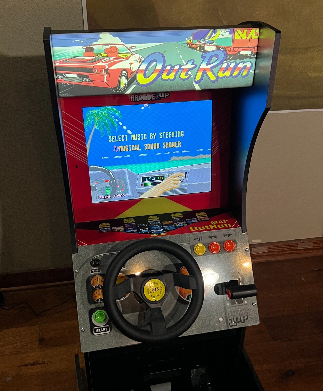 Arcade1up SEGA OutRun Seated Arcade Driving Cabinet (Sit Down) - 5 ...