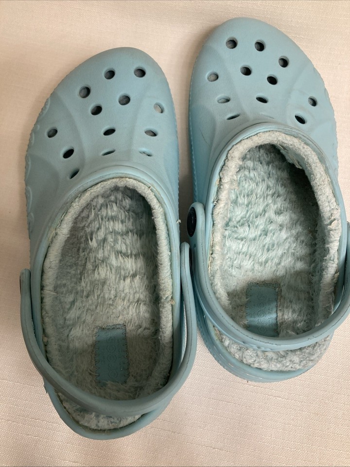 Crocs Baya Lined Clog in light blue, featuring a cozy faux fur interior ...