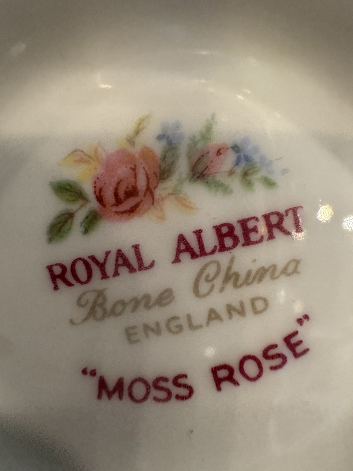 Gorgeous!Vintage 1960 Royal Albert Moss Rose 40 Pieces Dinner Set For 8 ...