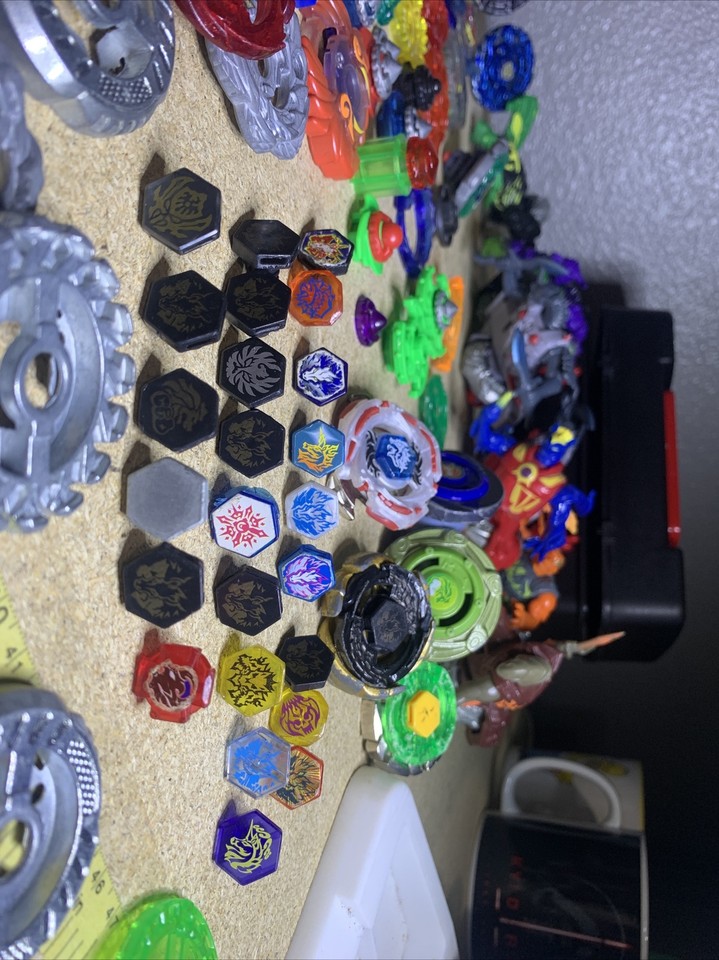 HUGE BEYBLADE BeyWarrior Lot Metal Ripcord Launcher Burst TOMY 200 ...