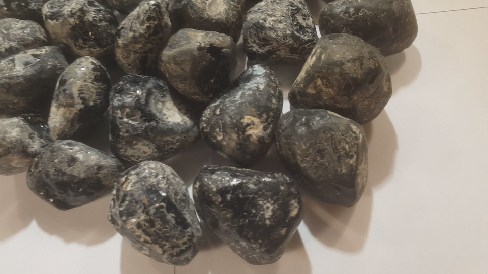 Real APACHE TEARS 1 5/8" Set of 5 Rock Mineral Specimen Chakra Healing ...