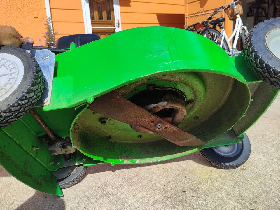 Lawn-Boy 8481AE 2 Cycle Key Electric Start Self Propelled Lawn Mower 2 ...