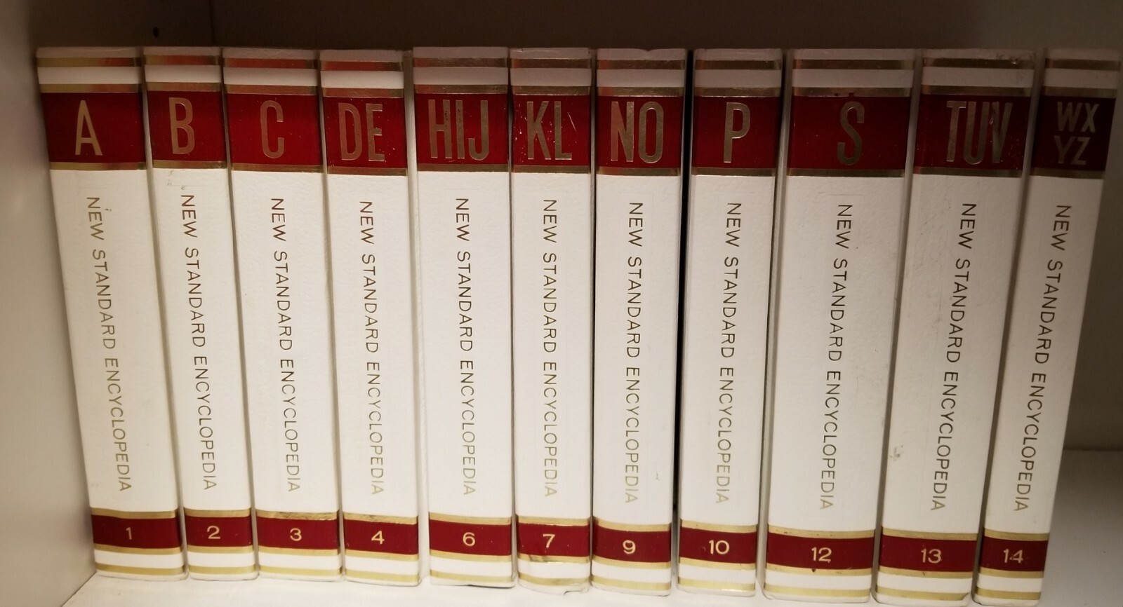 New Standard Encyclopedia by Standard Educational Corporation Staff ...