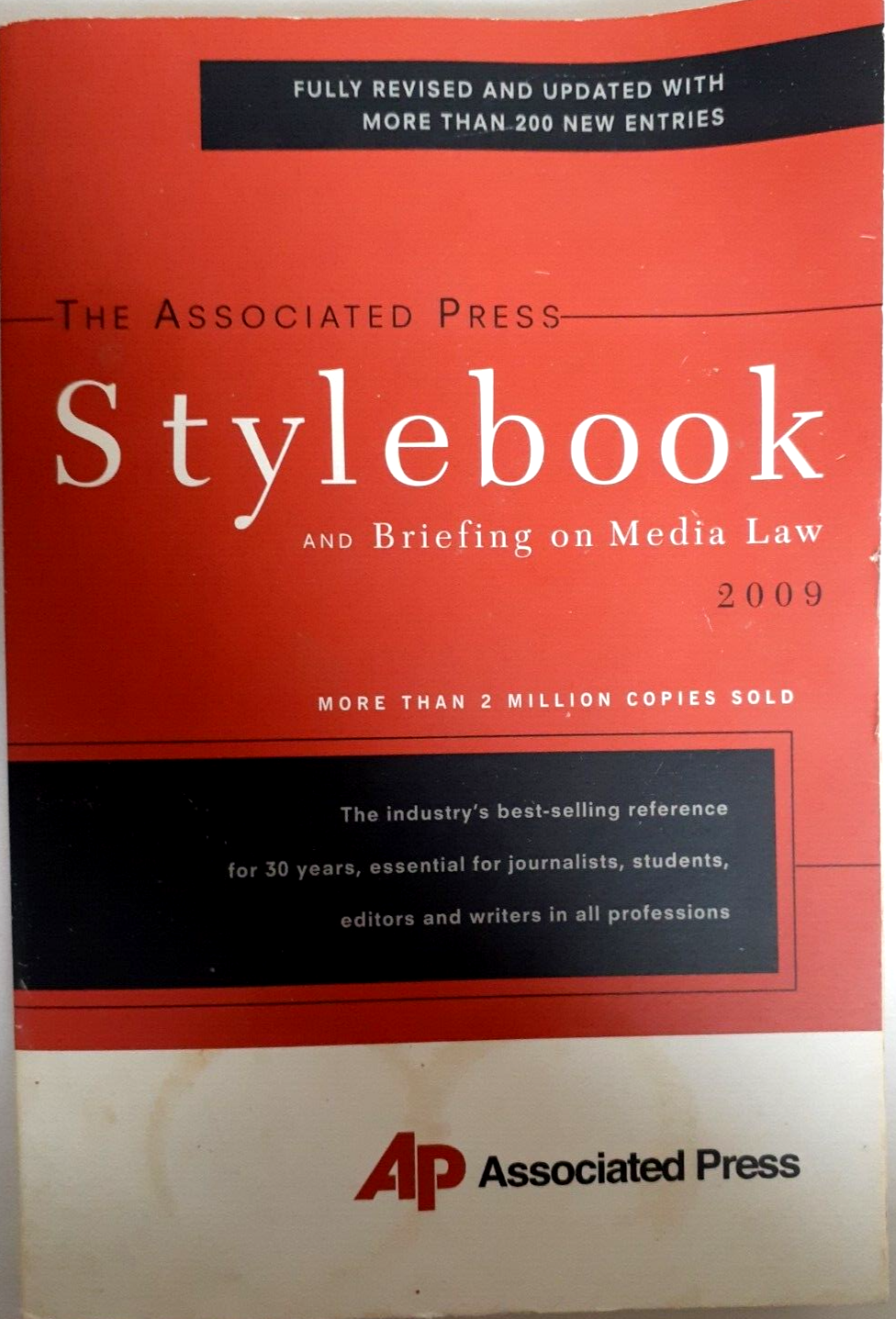 THE ASSOCIATED PRESS STYLEBOOK & BRIEFING ON MEDIA LAW 2009 FULLY ...