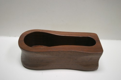 BEAUTIFUL WALNUT WOOD CALABASH PIPE HOLDER / STAND / REST LIKE DECATUR ...
