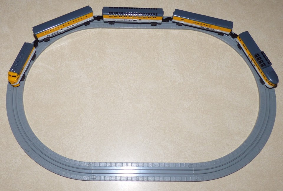 Micro Machines RIO GRANDE TRAIN Complete 5-Car Set w/ Oval Track 1989 ...