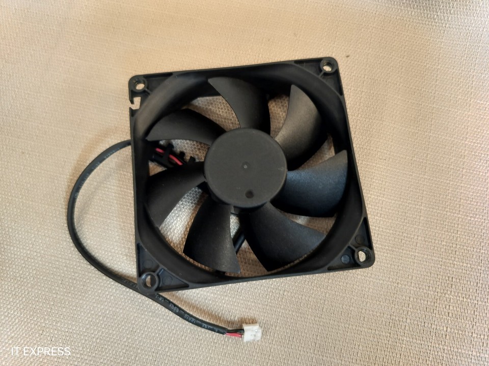 Protechnic DC 12V FAN 92mm x 92 mm low noise case chassis cooling ...