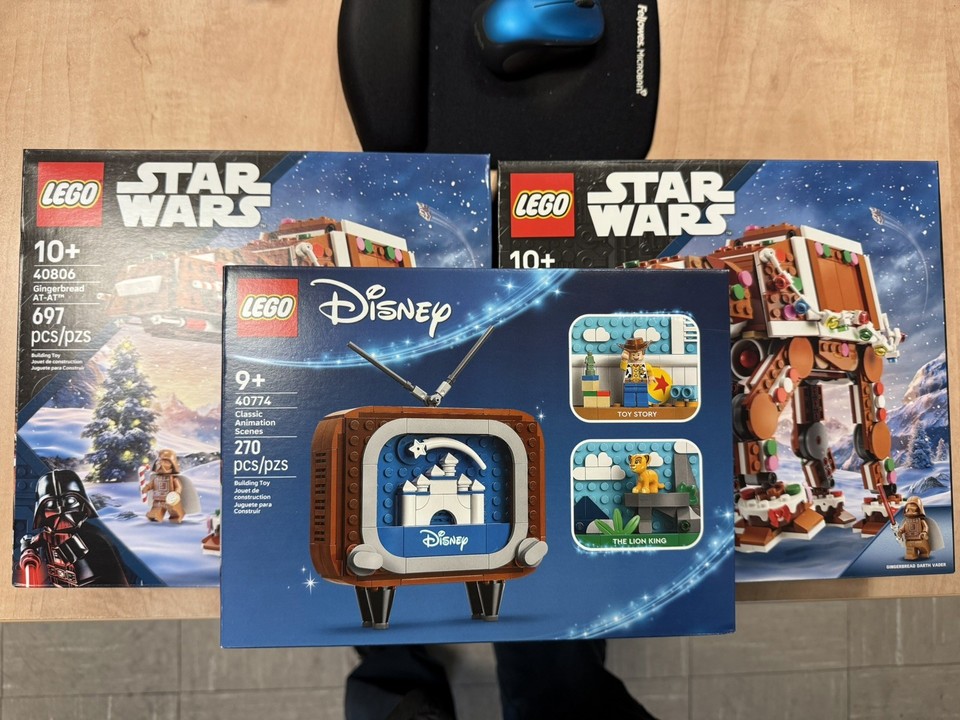 LEGO 40806 Gingerbread AT-AT Walker (Darth Vader Gingerbread Minifigure ...