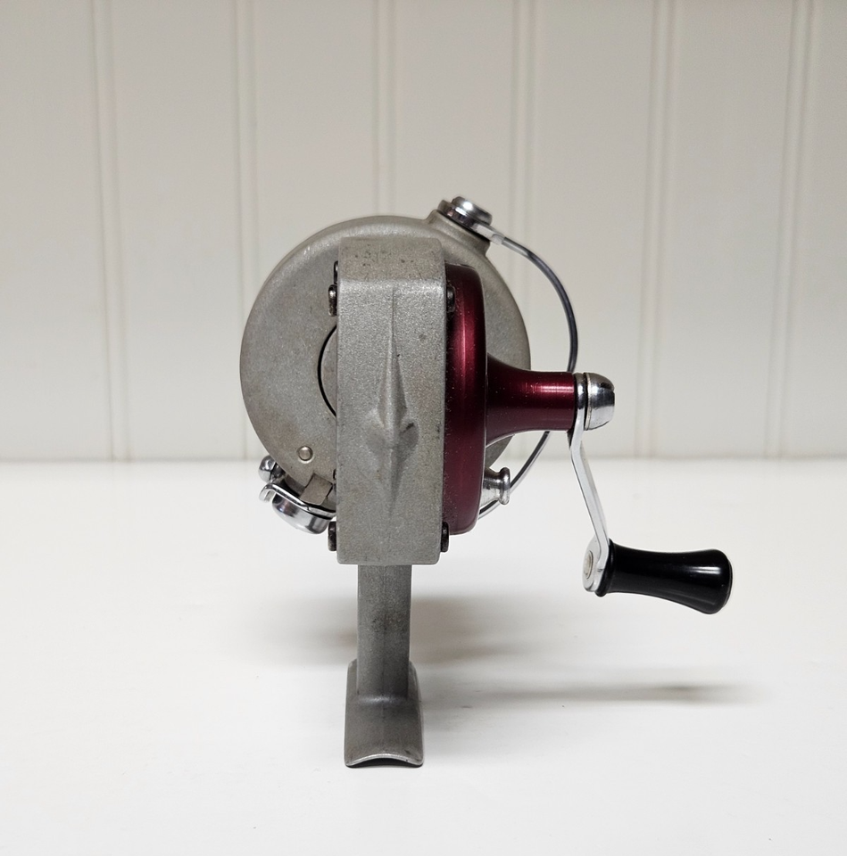 Vintage Montgomery Ward Sport King Model 201 Spinning Fishing Reel ...