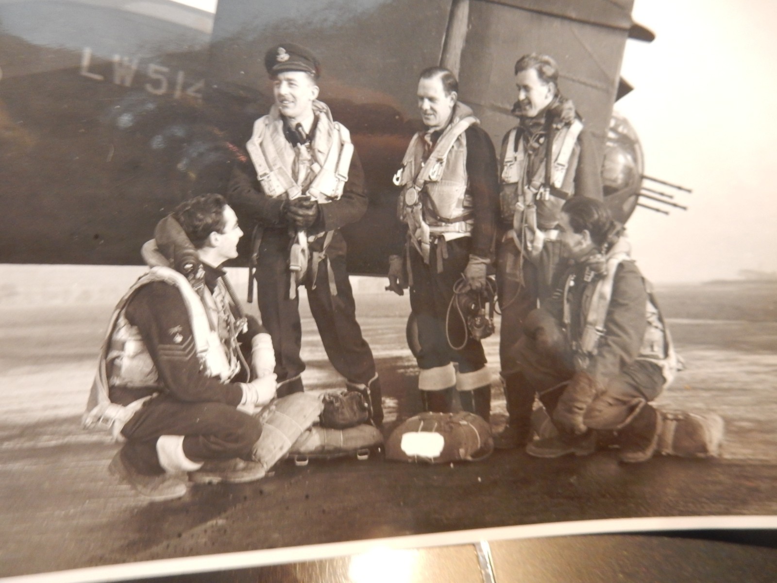 466 Squadron Halifax aircrew RAF Leconfield Jan 1944 RAAF AUSTRALIANS ...
