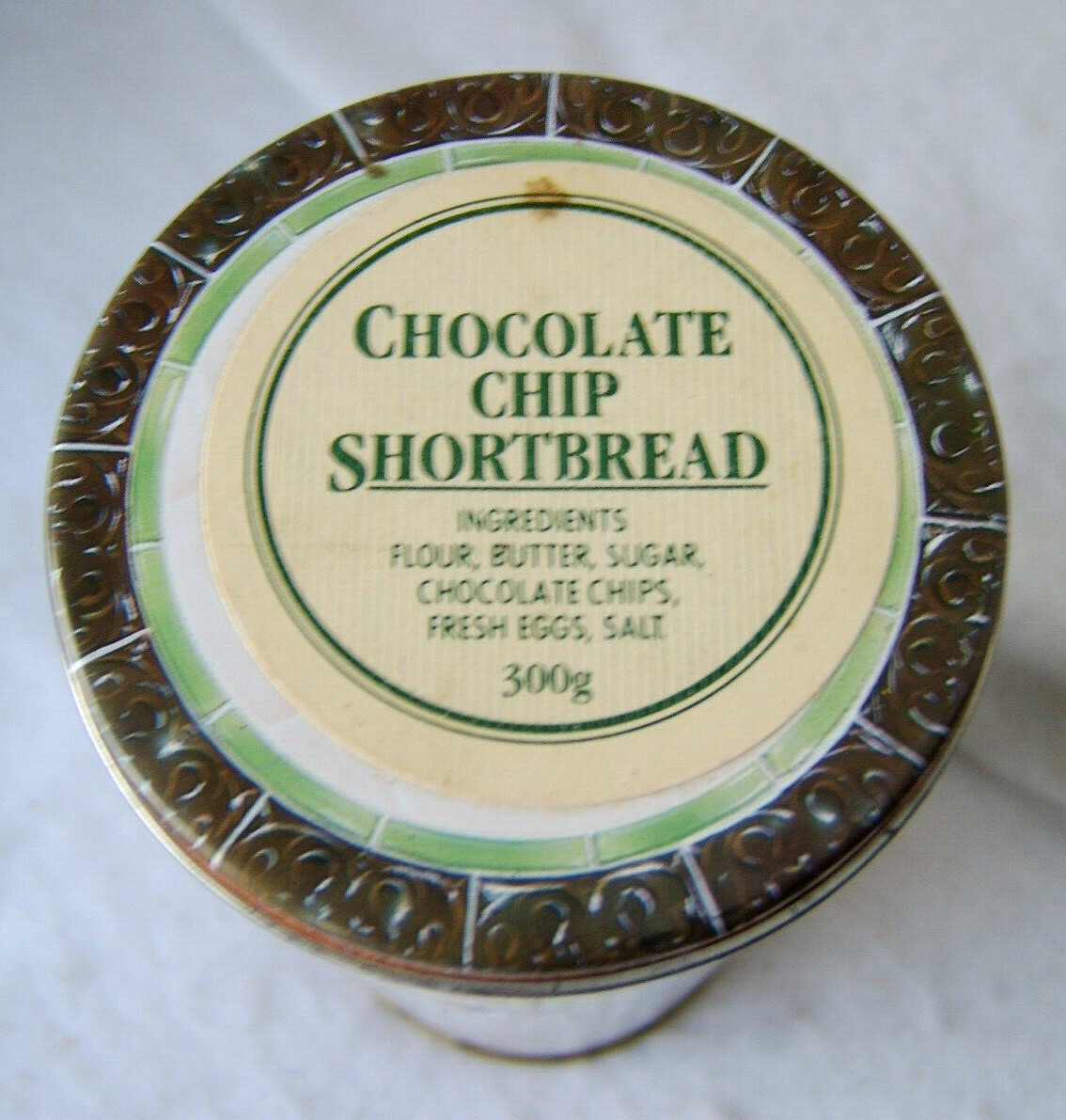 Harrods London Chocolate Chip Shortbread Tin / Baker Graphic - Round | eBay