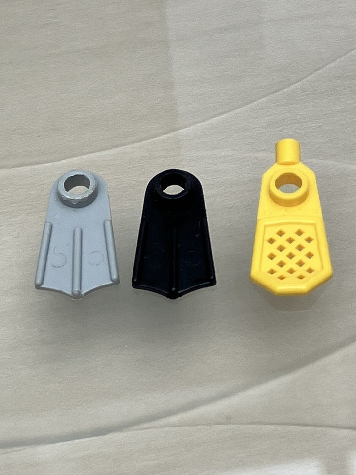 LEGO Part 2599a Minifigure Footwear Blue Flippers 1 X Pair. VGC + FREE ...