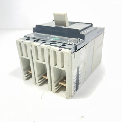 ABB T2S 1SDA053954R1 SACE Tmax Circuit breaker w/Bolts 40 Amp 480 VAC ...