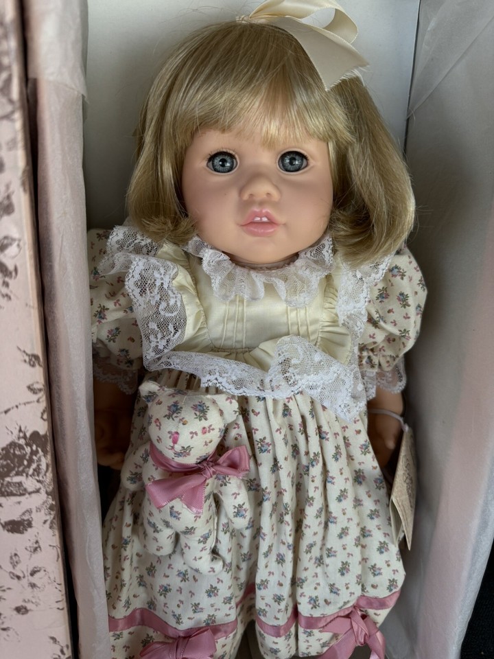 Pauline's Limited Edition Dolls - "Christina “by Pauline Bjonness ...