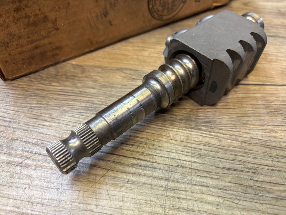 1966-71 GTX CHARGER CUDA DART A E B BODY NOS MANUAL STEERING WORM GEAR ...