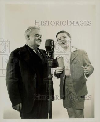1947 Press Photo Tenor Joe White & Son Bobby Rehearse for "The Fred ...