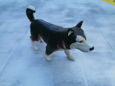 Figurine CHIEN DE TRAINEAU Action Man - Husky noir et blanc - Mattel ...