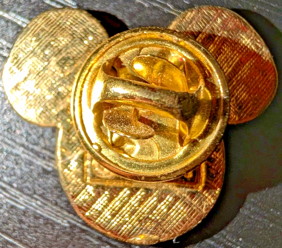 Disney Cast Member Guest Relations Cast Member Pin 3952 Mickey Ears ...