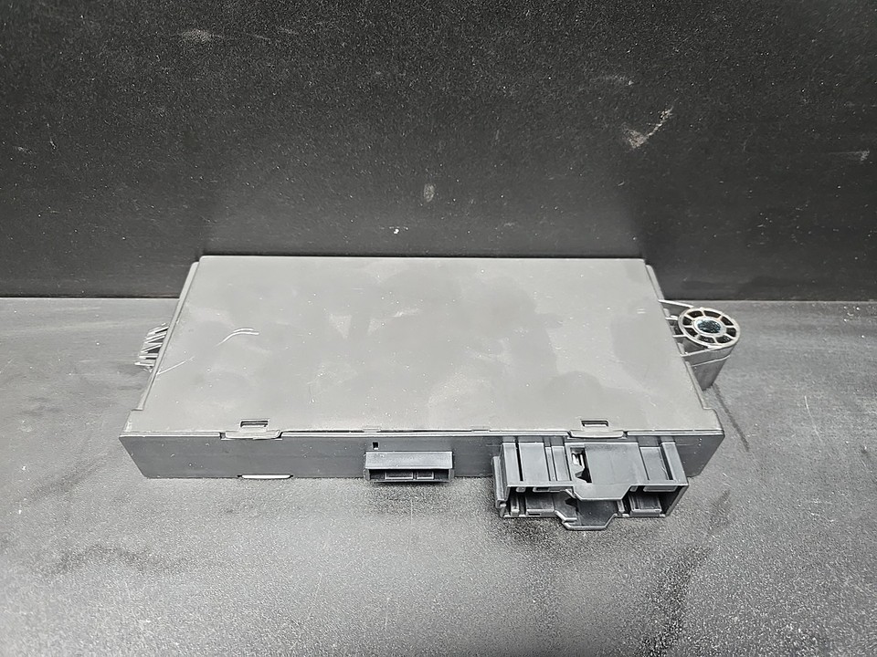 6-13 BMW 328i 335i 535i E90 E92 E93 E60 CAS 3 Body Control Module ...