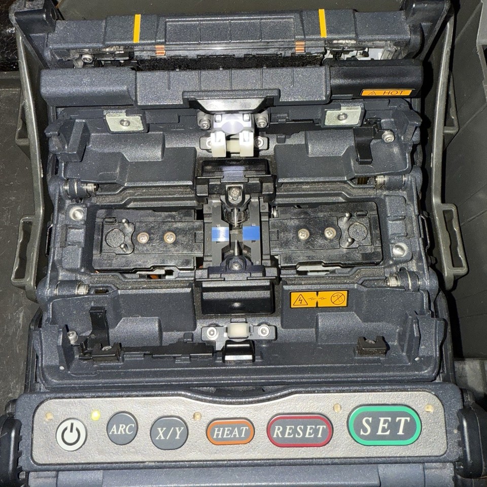 Fujikura 70R Ribbon Fusion Splicer w/ HJS-02 & Ct-30 Kit - 2000 Arcs | eBay