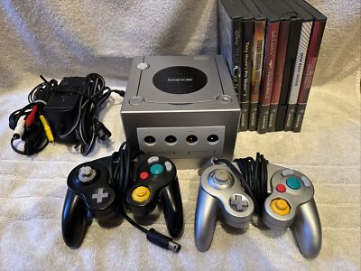 Nintendo DOL-001 Silver GameCube With 8 Games, 2 Controllers, And Cords ...