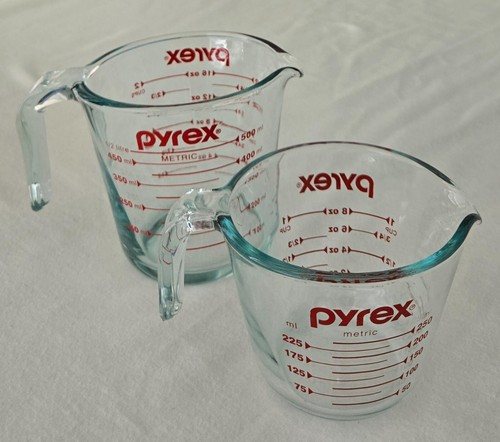 Pyrex 1-Cup & 2-Cup Clear Glass Measuring Cups Red Letters Open Handle ...