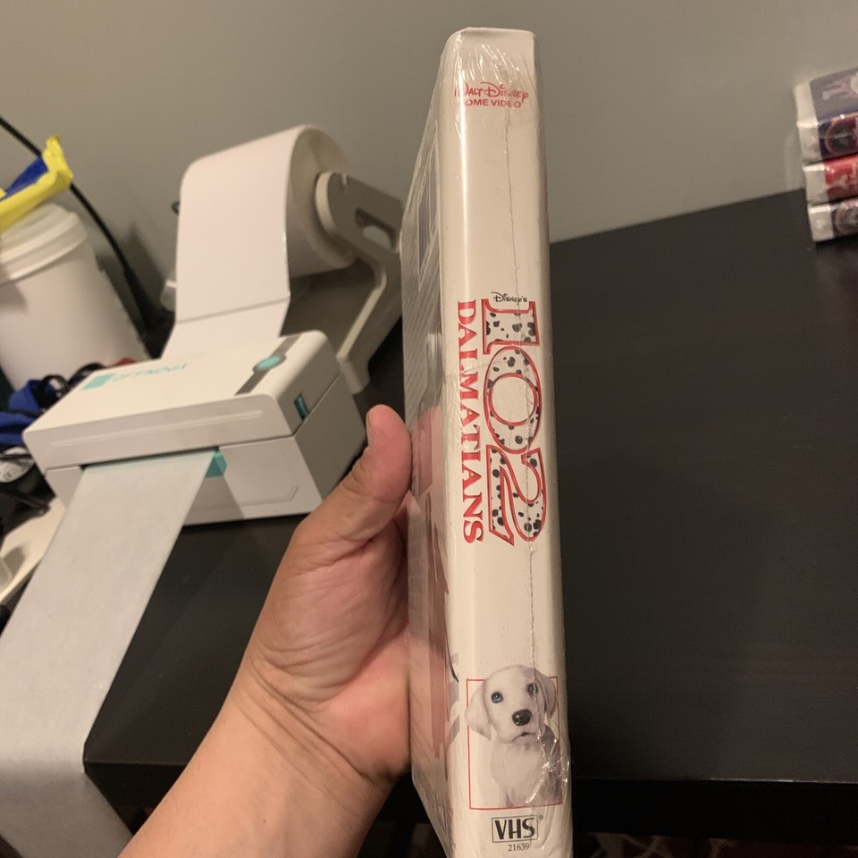 NEW 102 Dalmatians Walt Disney VHS Tape Clam Shell Factory Sealed Mint ...