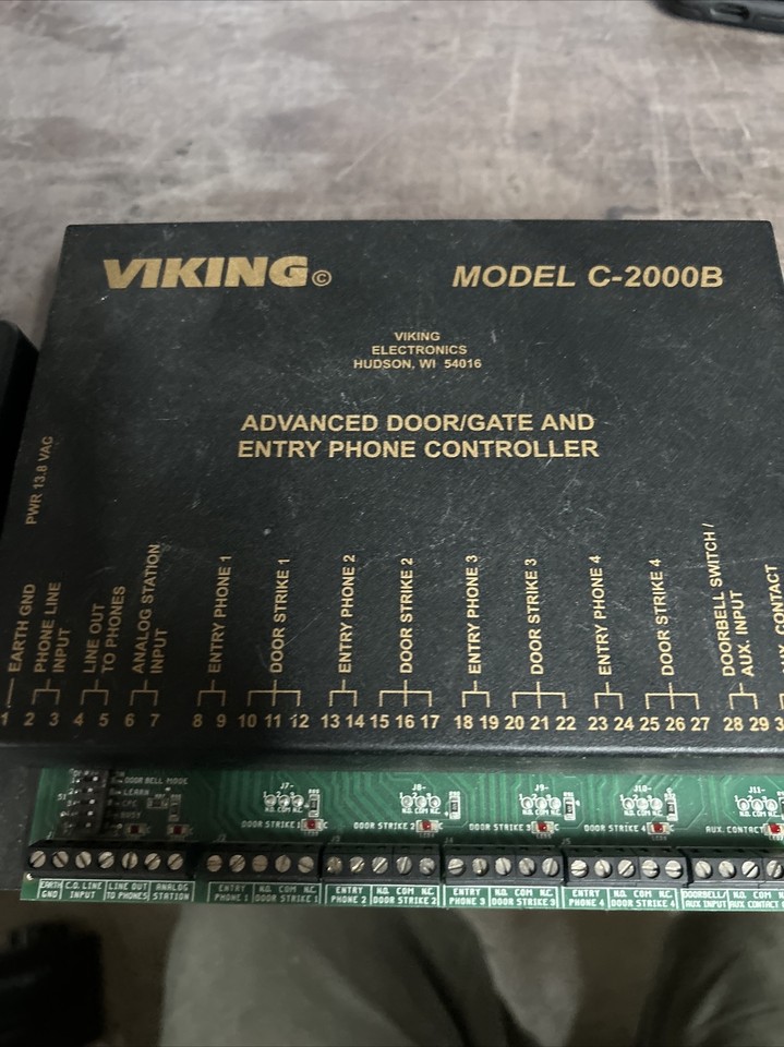 VIKING C-2000B DOOR/GATE AND ENTRY PHONE CONTROLLER W/ POWER SUPPLY ...