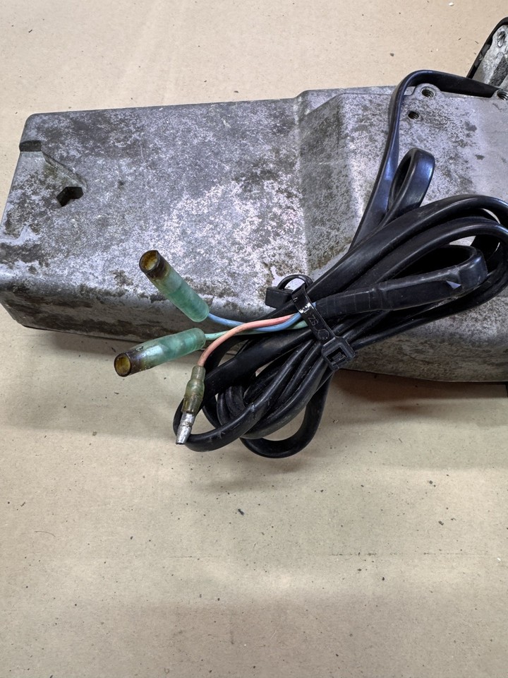 *GENUINE OEM* Yamaha Control Binn Single (CHROME) 704-48205-R1-00 ...