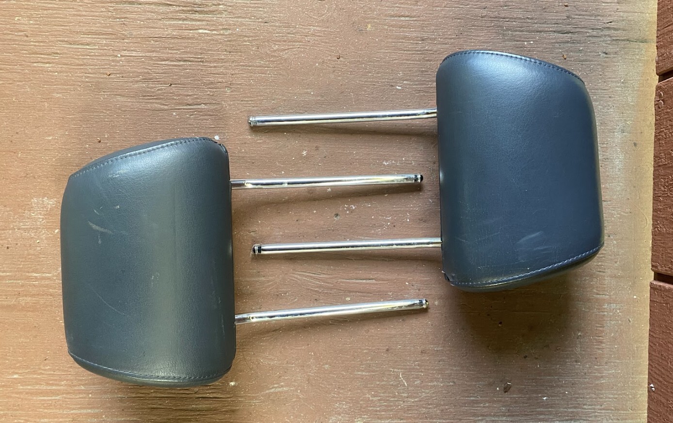 BMW E34 Indigo Headrest 525i 535i 530i 540i like new rare | eBay