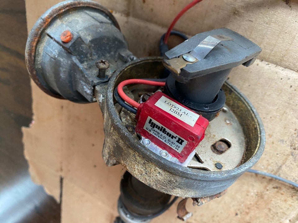 Ford Motorcraft 12127 351W Distributor & Pertronix Ignitor II ...