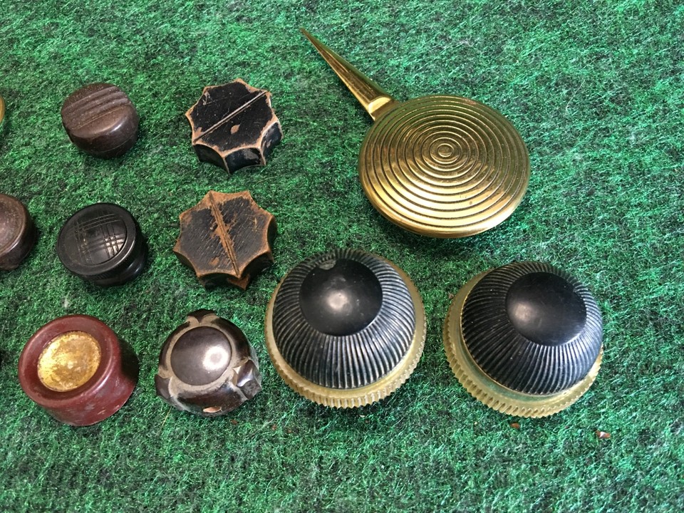 MIXED LOT OF USED VINTAGE RADIO KNOBS, IN GOOD CONDITION, NICE VARITY | eBay