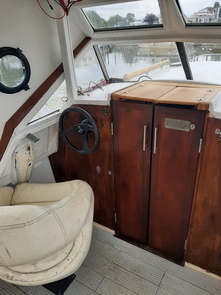 Norman 18 foot Cabin Cruiser river day motor boat | eBay