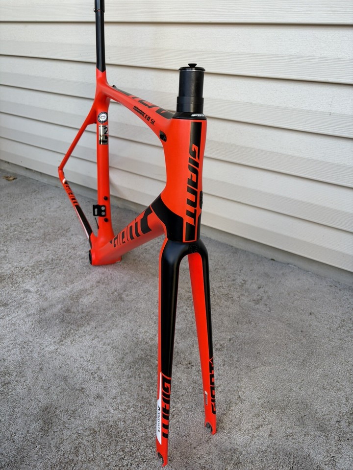Giant TCR Advanced SL Lightweight Rim Brake Carbon Frameset. Size M/L ...