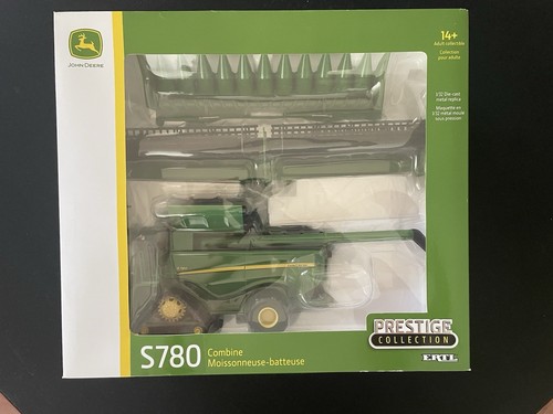 JOHN DEERE S790 COMBINE W/GRAIN HEAD & 12-ROW CORN HEAD 1/32 scale NIB ...