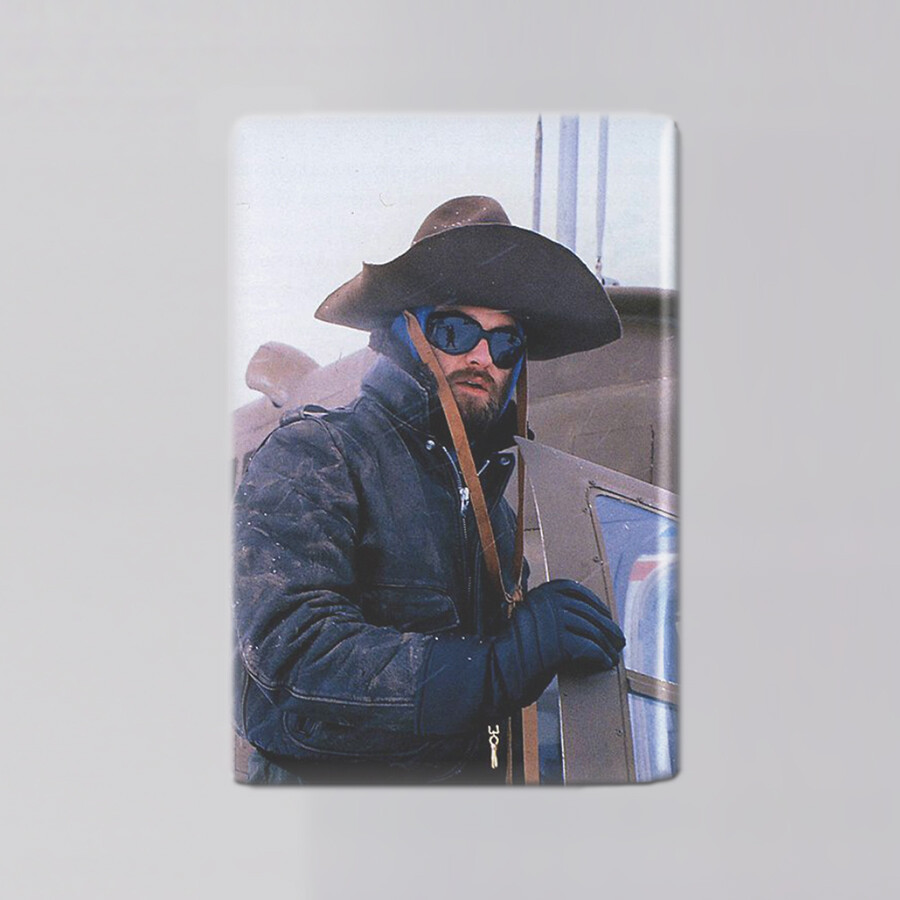 THE THING (1982) / KURT RUSSELL IN A HAT - 2" x 3" MOVIE POSTER MAGNET ...