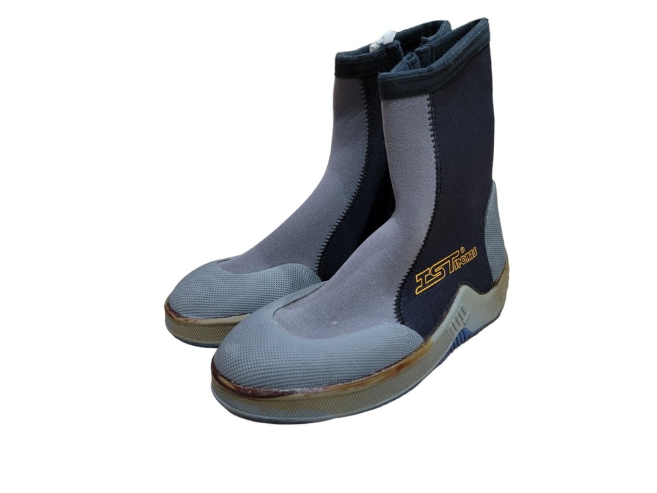 IST Sports Women's Scuba Diving Boots Gray / Black Shoes socks Size 5 ...