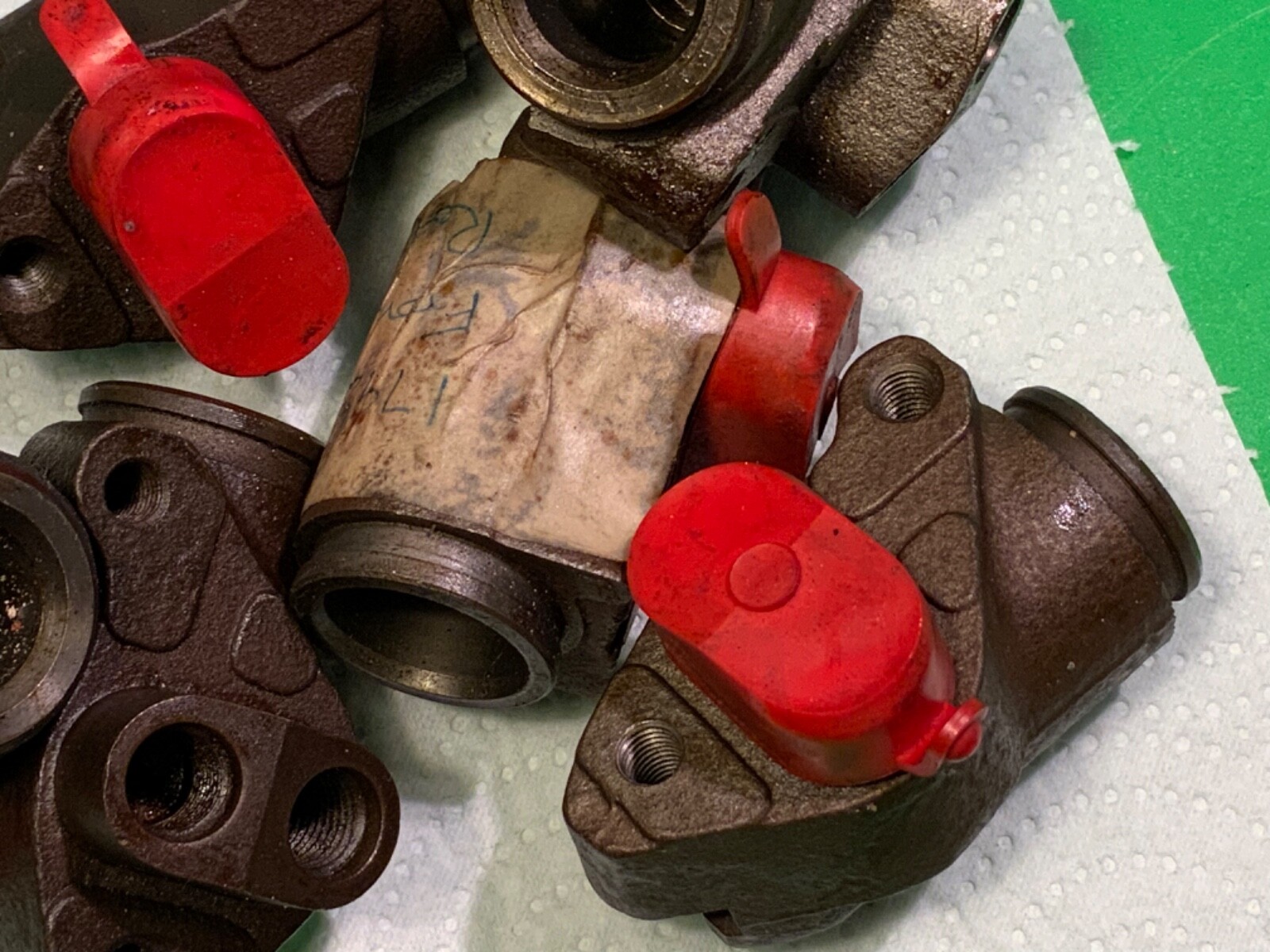 reliant robin mk1 LHD,17924 front wheel brake cylinder joblot 7 parts ...